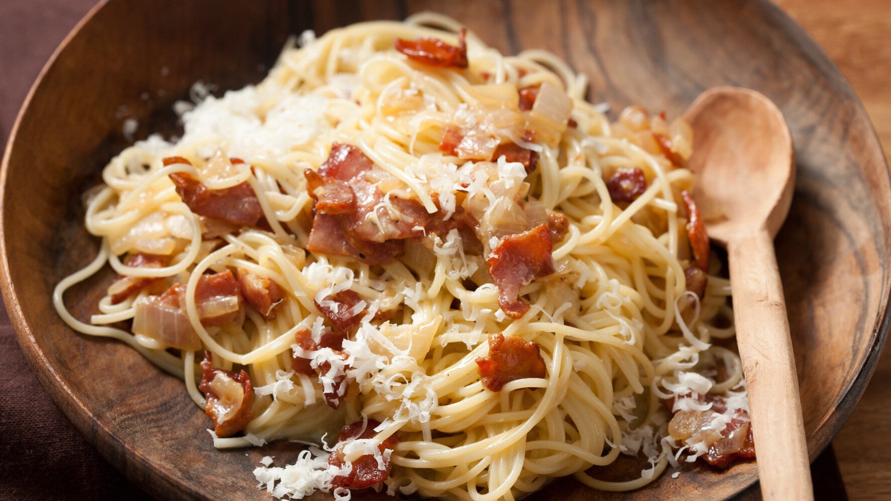 Defiant Italy - Pasta, Priests and Partigiani: The Politics of Italian ...