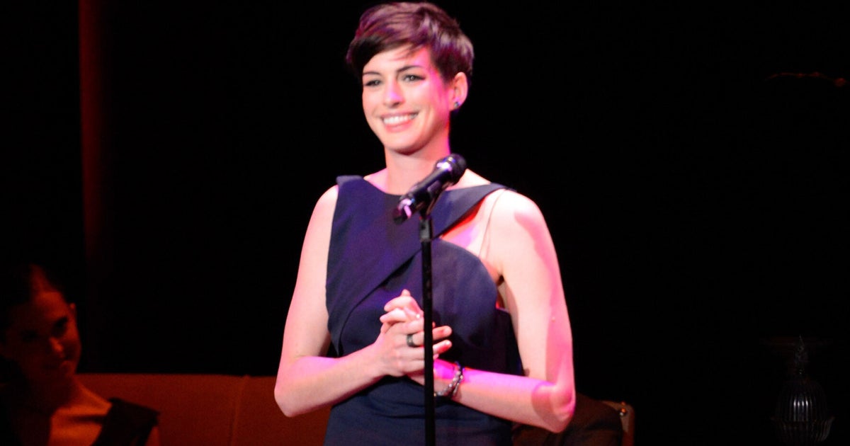 Anne Hathaway Sings Broadway Covers Of Hip-Hop Songs (VIDEO) | HuffPost ...