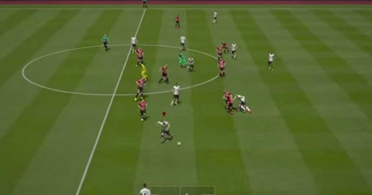 FIFA 15 Has The Most Amazing Bug | HuffPost UK Tech