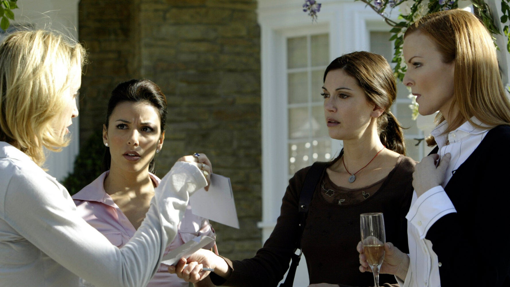 Five Friendship Tips I Learnt From Desperate Housewives Huffpost Uk Life