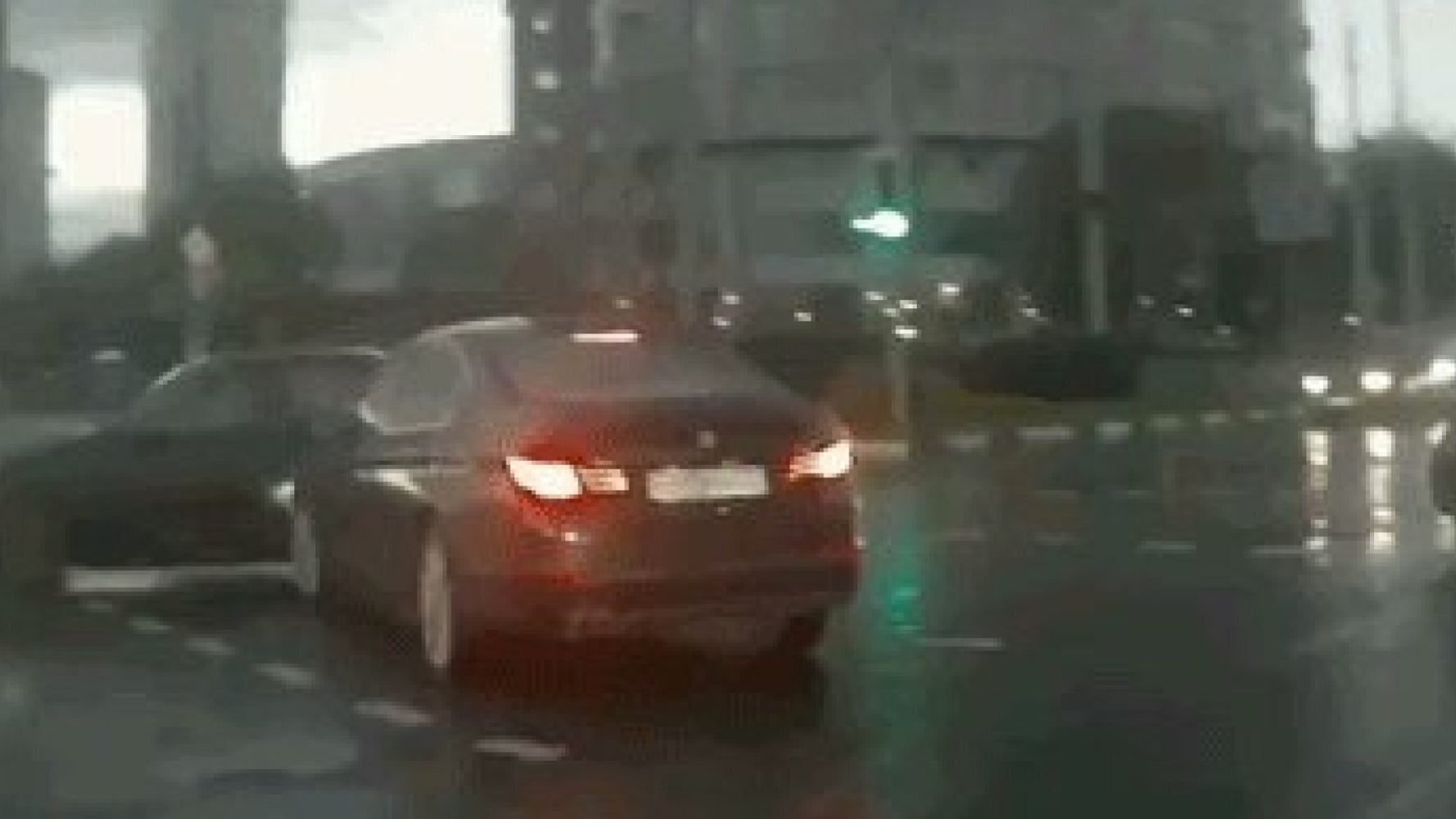 Mysterious GIF Shows 'Ghost Car' Appear From Nowhere | HuffPost UK Tech
