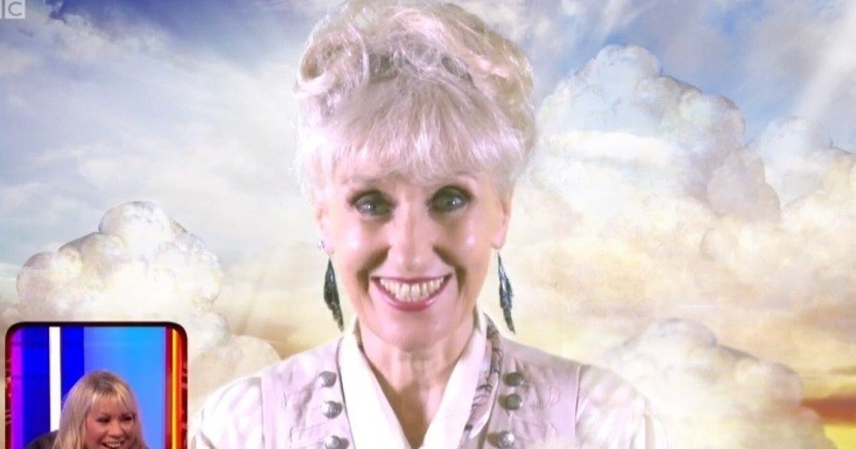 ‘EastEnders: Angie Watts Comes Back From The Dead (Briefly!) To Advise ...