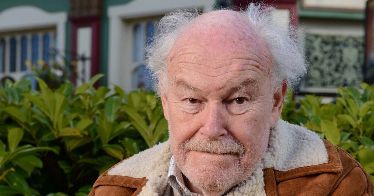 ‘EastEnders' Spoiler: Timothy West To Leave His Role Playing Stan ...