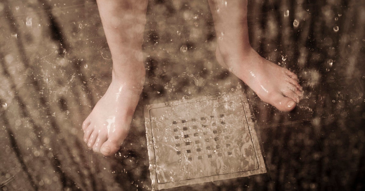 A Wee Proposal: Students Want You To Urinate In The Shower To Save ...