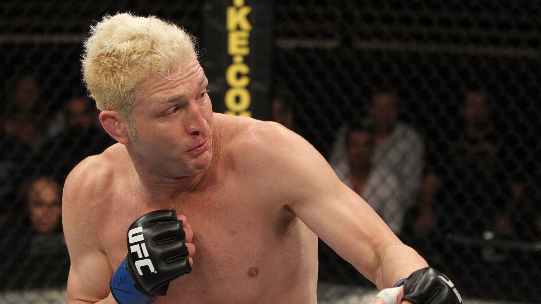 MTV's Jason 'Mayhem' Miller Live -Tweets His Standoff With Police ...