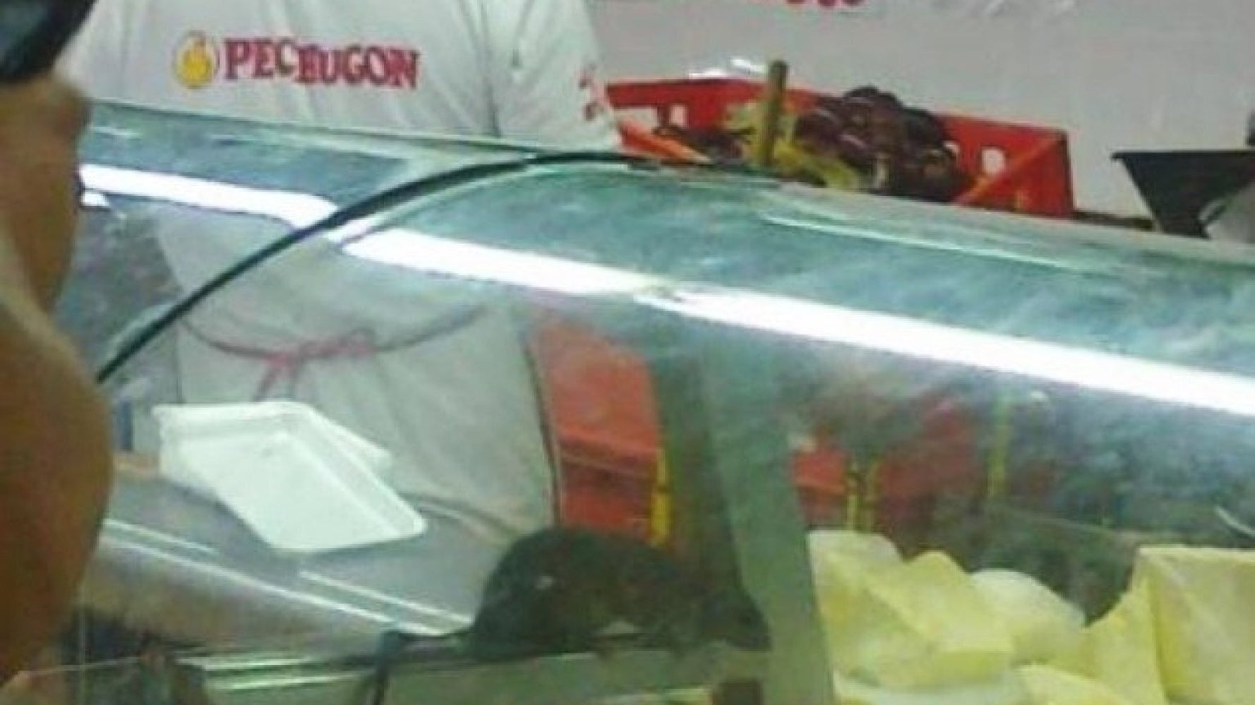 Picture Of Rat In Supermarket Deli Counter Goes Viral (PHOTO ...