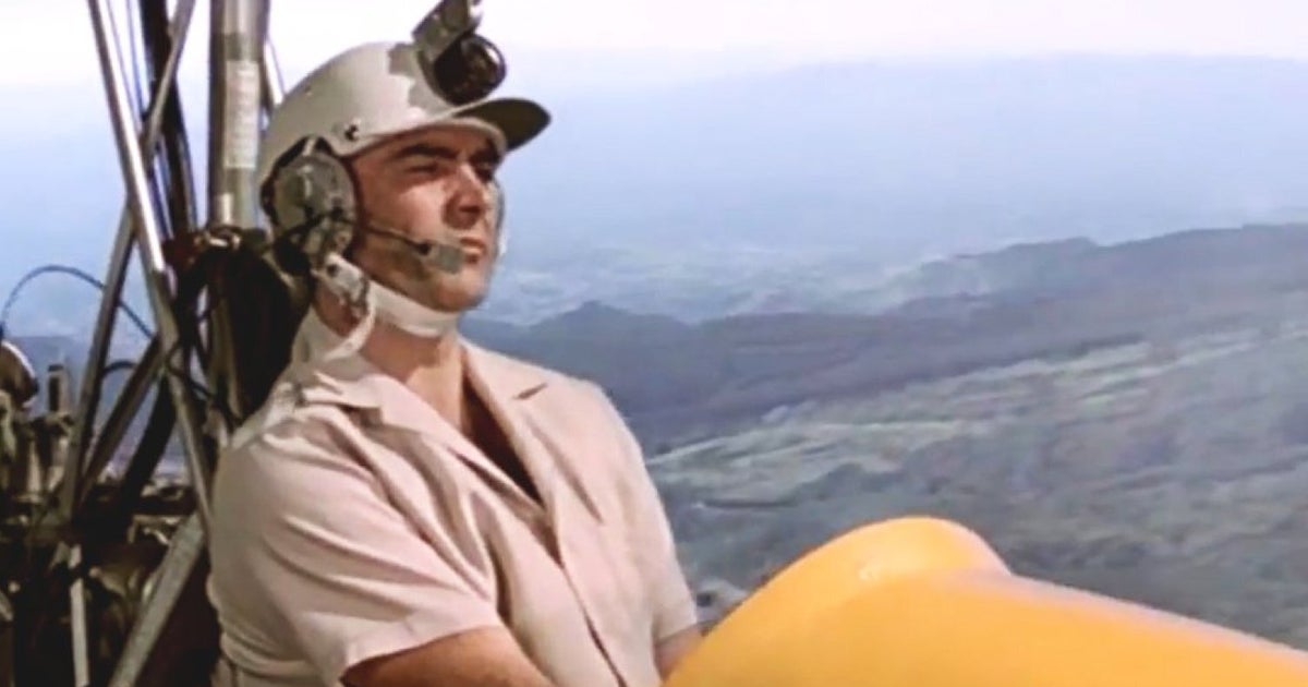 James Bond Vs James Bond: The Ultimate Death Match (VIDEO) | HuffPost ...