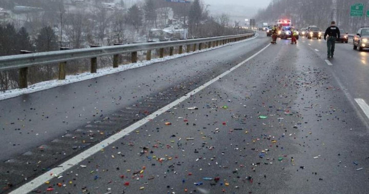 Lego Spill On Virginia Highway Shuts Down Lane (PICTURE) | HuffPost UK News