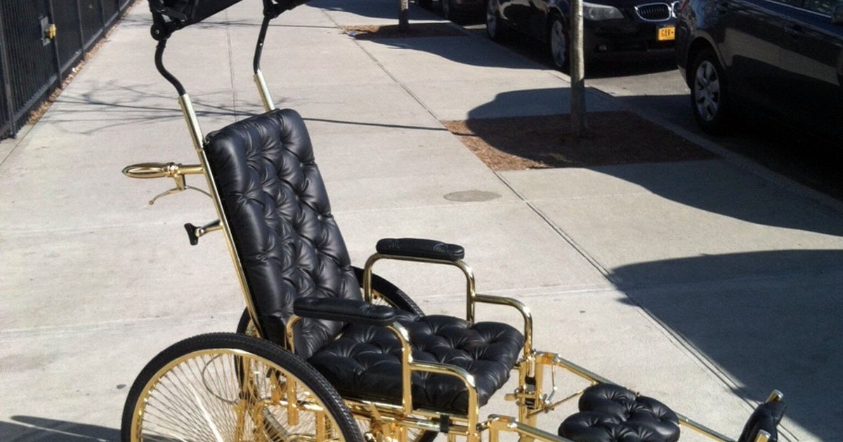 Lady Gaga Wheelchair: Singer Recovers From Hip Surgery In Bespoke 24 ...