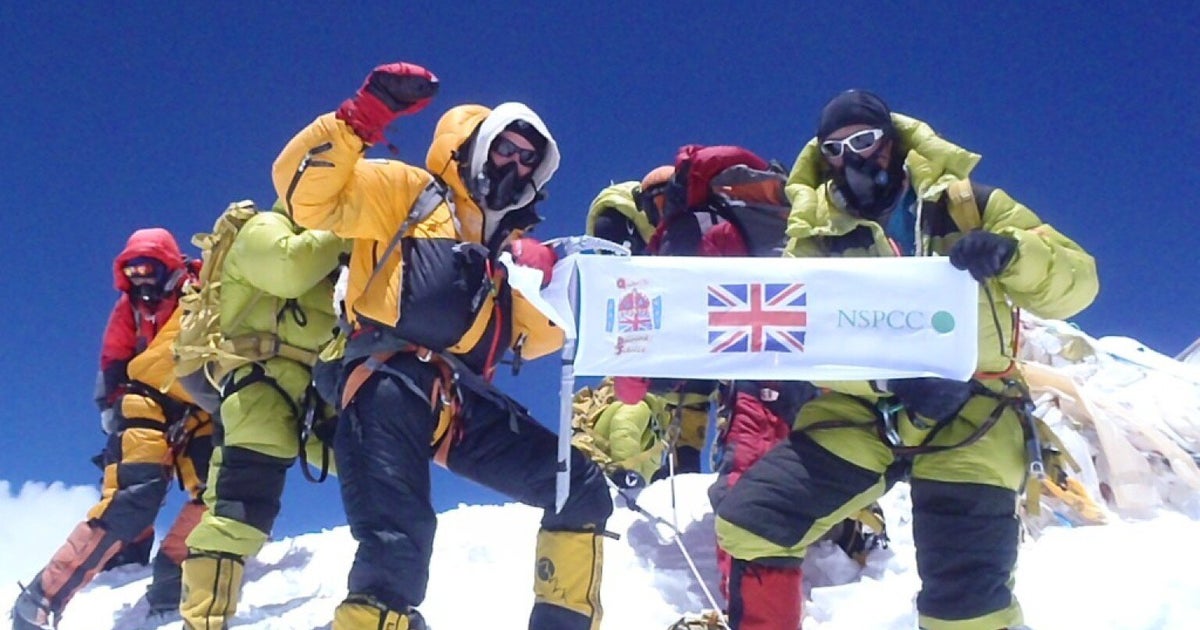 David Tait, NSPCC Fundraiser, Scales Everest For Fifth Time | HuffPost ...