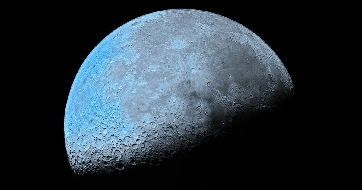 Amateur's 'Blue Moon' Hailed As 'Stunning' By Experts (PICTURES ...