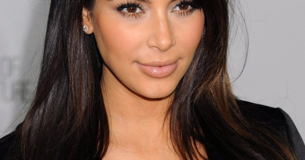 Artist Daniel Edwards Sculpts Nude Pregnant Kim Kardashian Artwork ...
