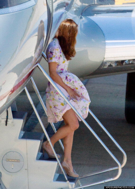 Kate Middleton Topless Duchess Of Cambridge Nearly Goes Bottomless Too Pictures Huffpost Uk