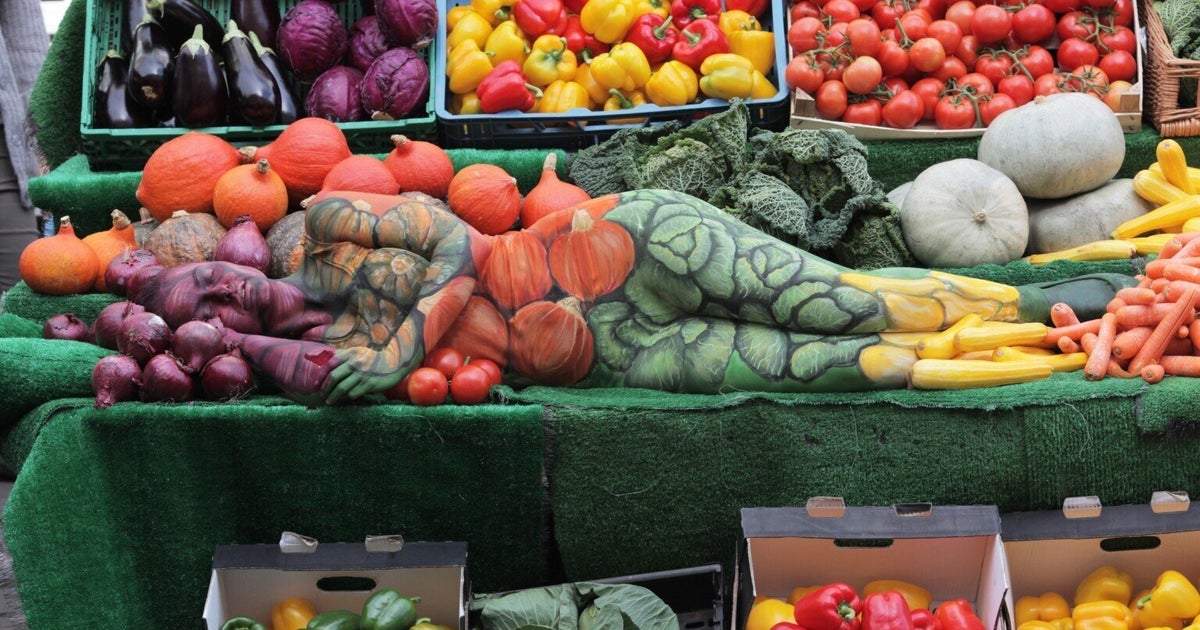 Urban Camouflage Can You Spot The People Hiding In These Pictures Photos Huffpost Uk Comedy