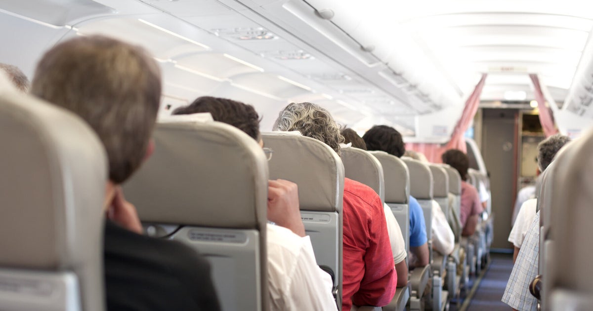 13 Of The Worst Types Of Airplane Passengers | HuffPost UK Students