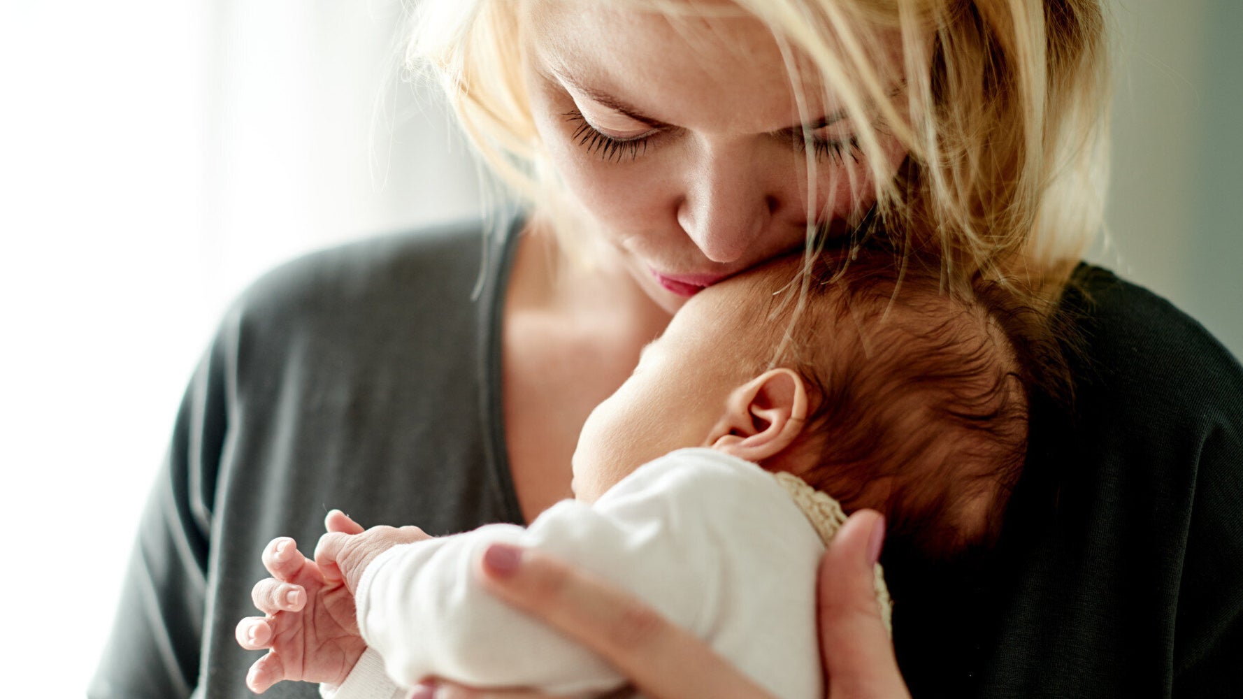 Acceptance: The Key To Happiness In Early Motherhood | HuffPost UK Parents