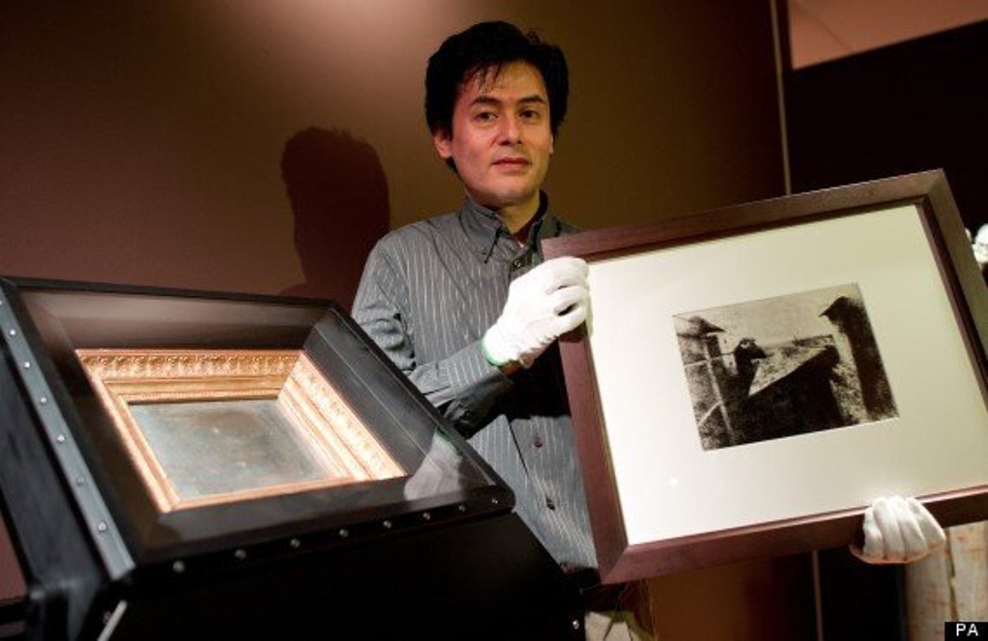View From The Window At Le Gras, Oldest Photograph In The World, Goes ...