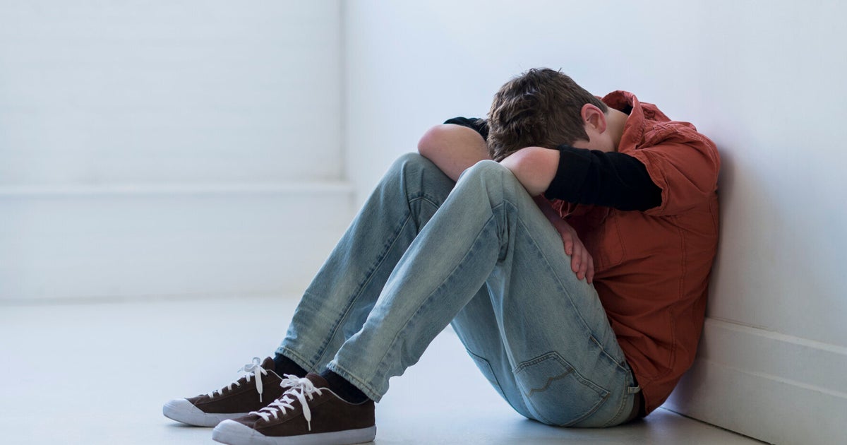 It's OK for Men to Express Their Emotions | HuffPost UK Students