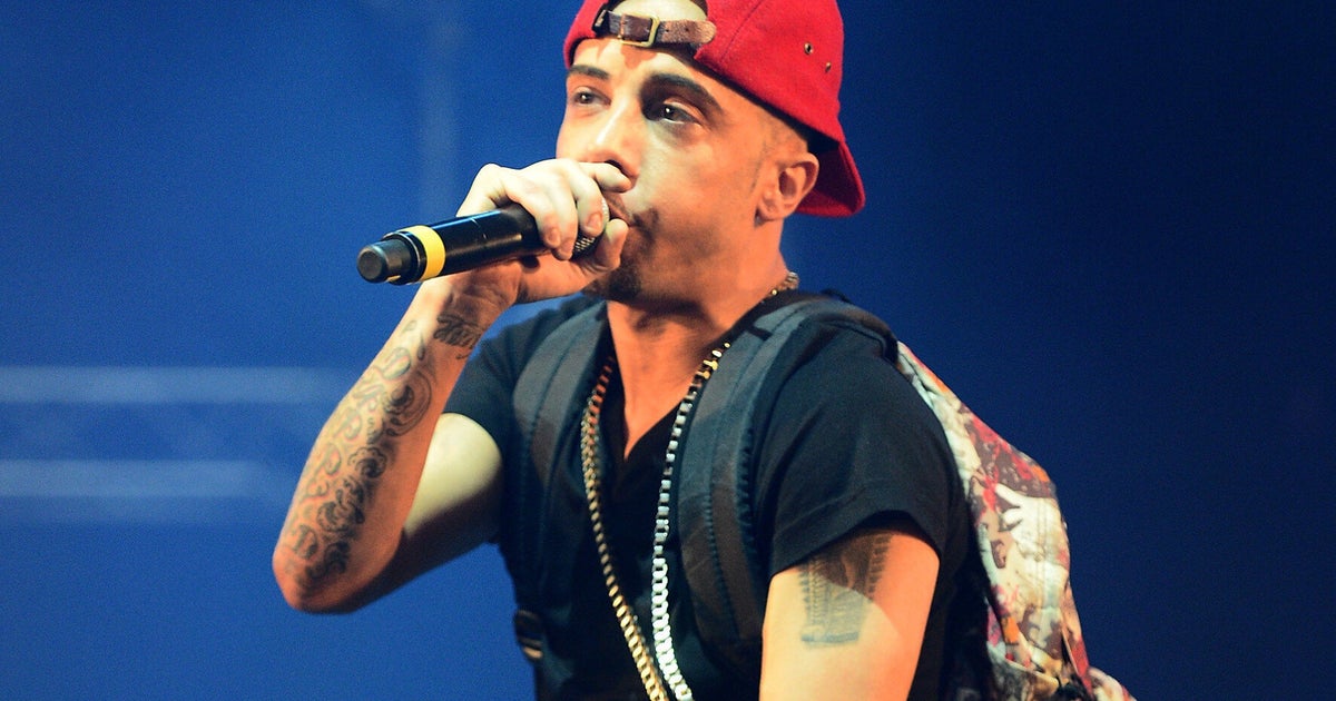 Dappy Booed By Angry Fans At Isle Of Wight Festival After Arriving Late ...