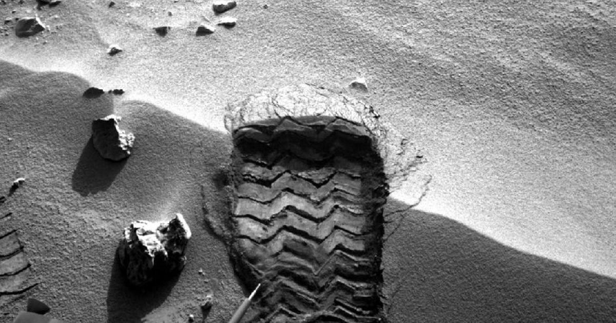 Mars Rover Curiosity Ready To Start Digging For Signs Of Life ...