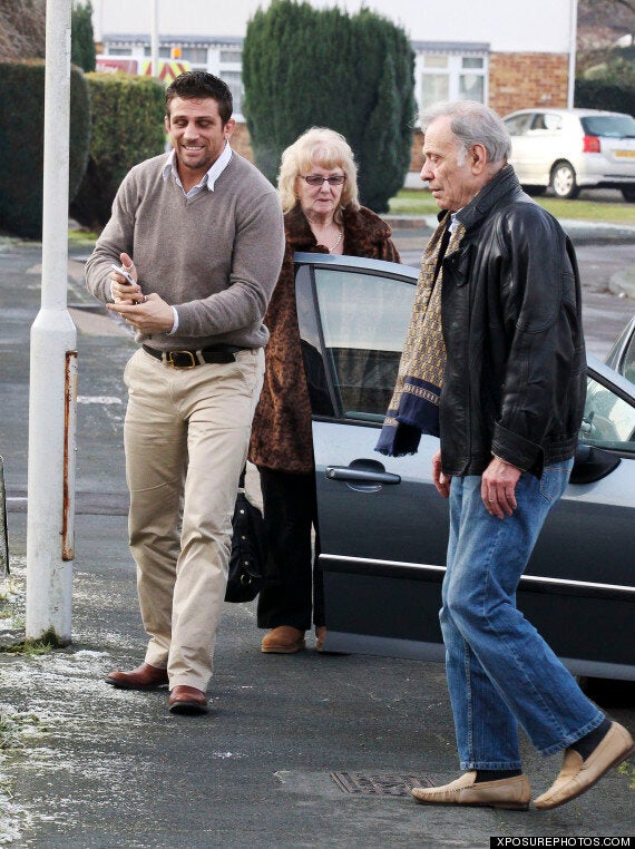 Alex Reid Visits Daughter Dolly, But Chantelle Houghton Makes An Early ...