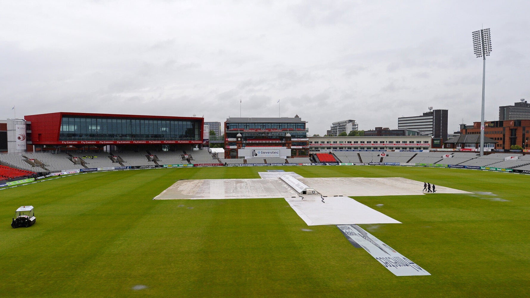 Ashes 2013 England Retain Urn As Weather Scuppers Australia Third Test ashes-2013-england-retain-urn-as-weather-scuppers-australia-third-test