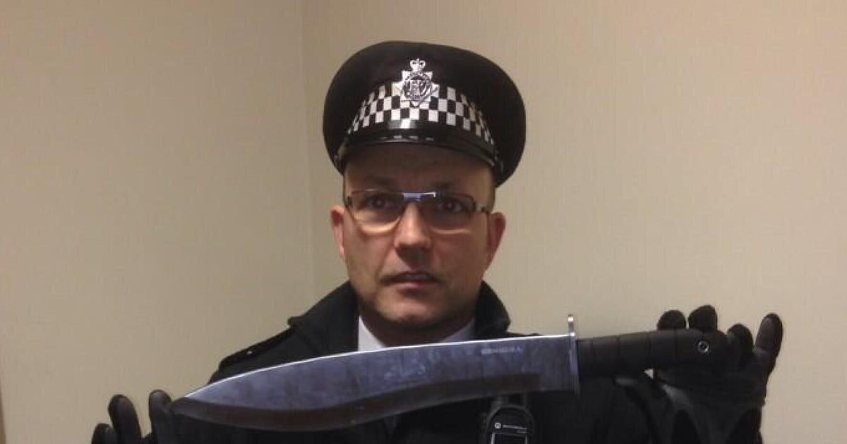 Shockingly Huge Knife Seized By Metropolitan Police Officer In South ...