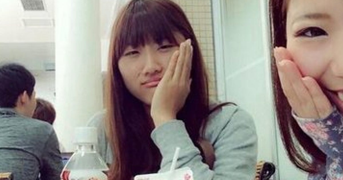 Cavity Pose - The Bizarre Japanese Fashion Trend Meant To Slim Your ...