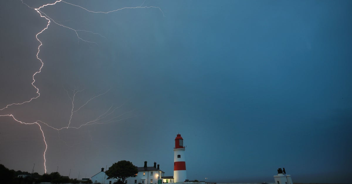 UK Weather: Britain To Bask In Heatwave - But Only After Thunderstorms ...