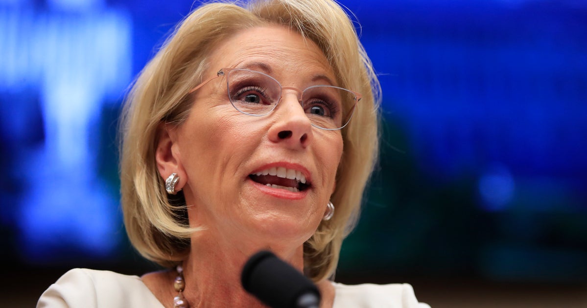 Nearly 160,000 Former For-Profit College Students Sue Education Secretary Betsy DeVos | HuffPost ...