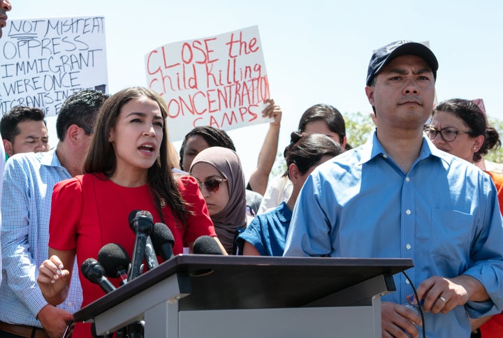 Border Patrol Head Condemns Agents Sexually Explicit Facebook Posts