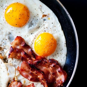 Make Your Own Fireball Cinnamon Whiskey Knockoff | HuffPost Life