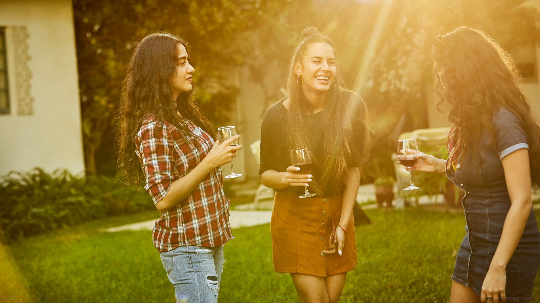 How To Avoid Feeling Awkward At Parties: Navigating | HuffPost Life