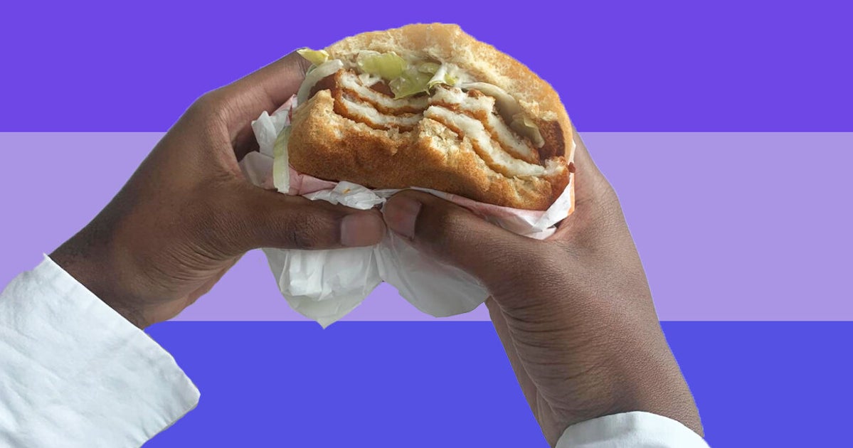 We Review The Burger King Halloumi Burger Huffpost Uk Life