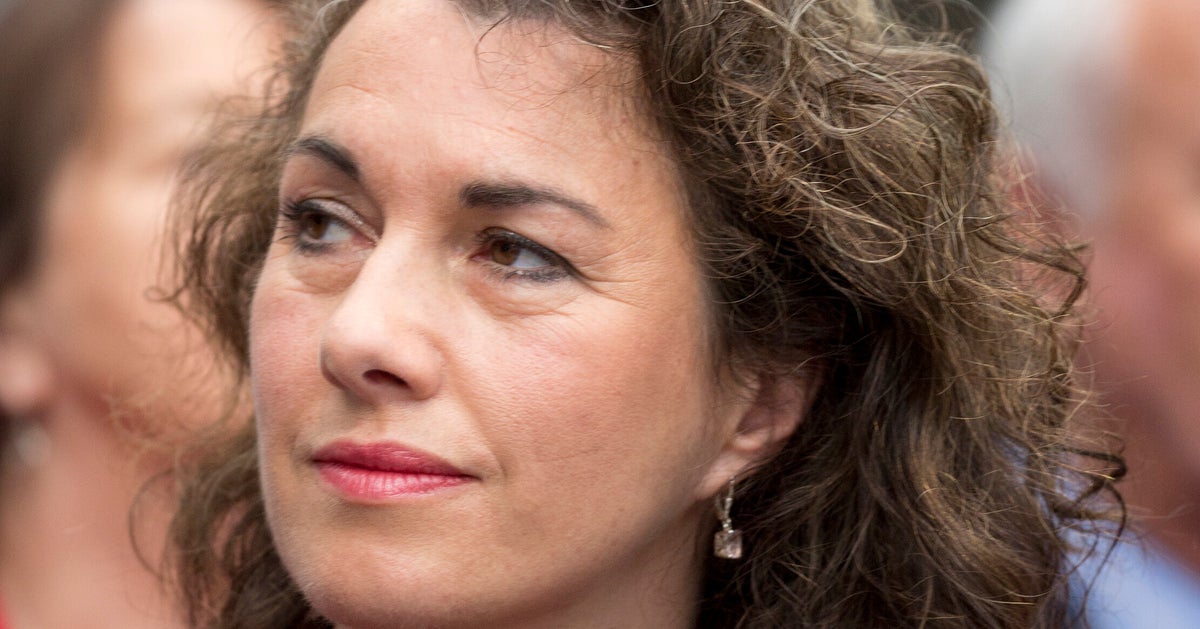Labour MP Sarah Champion Backs No-Deal Over No Brexit | HuffPost UK ...
