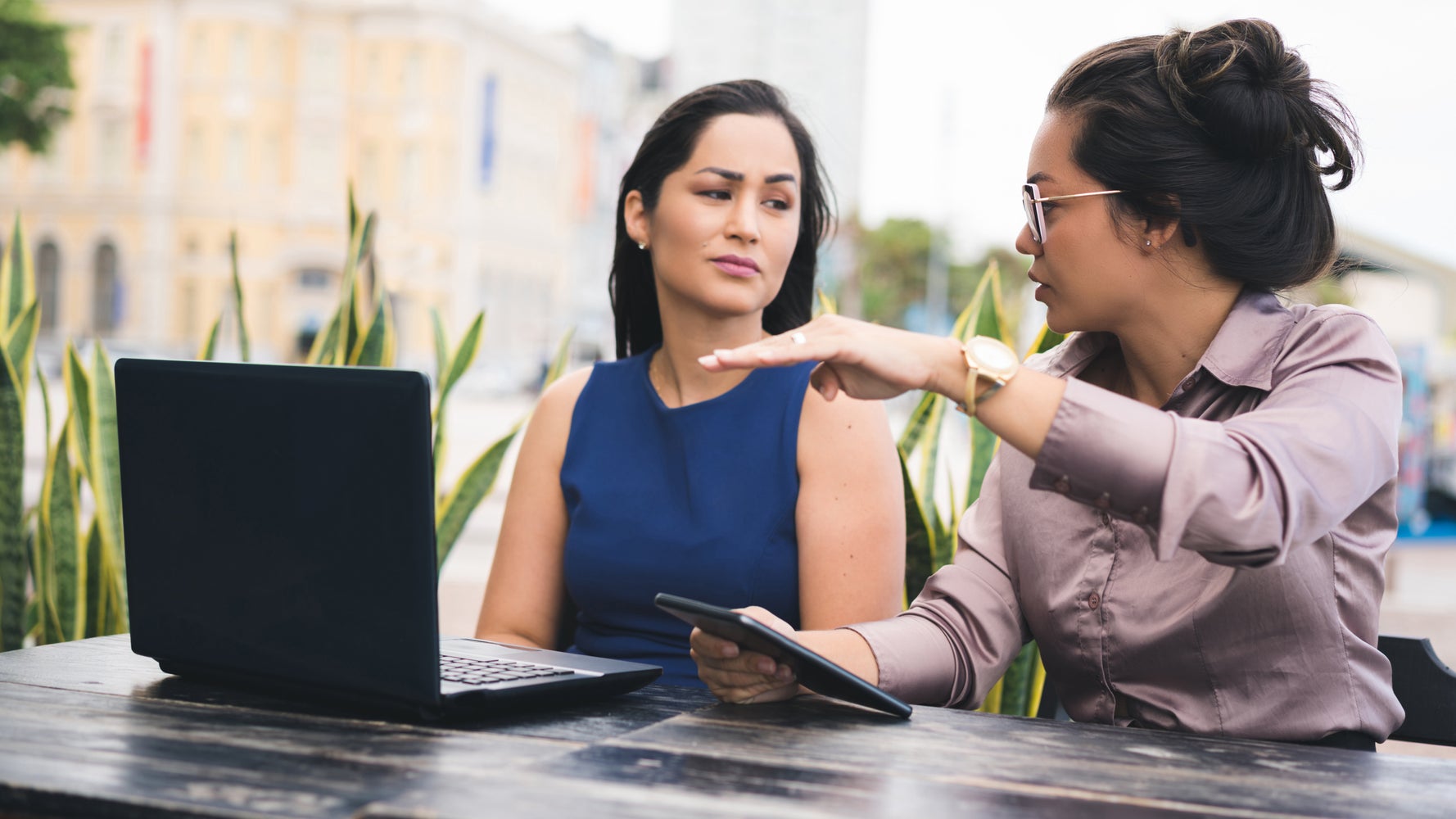 How To Survive Business Trips With Your Boss | HuffPost UK Life