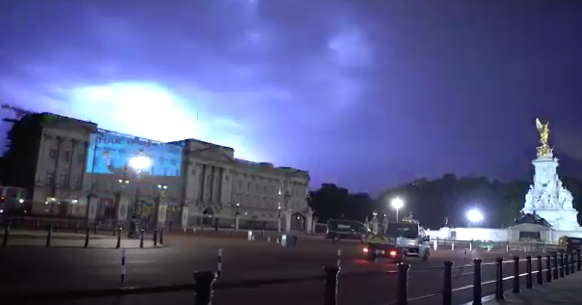 Led By Donkeys Mark Boris Johnson's First Day As PM With Buckingham ...