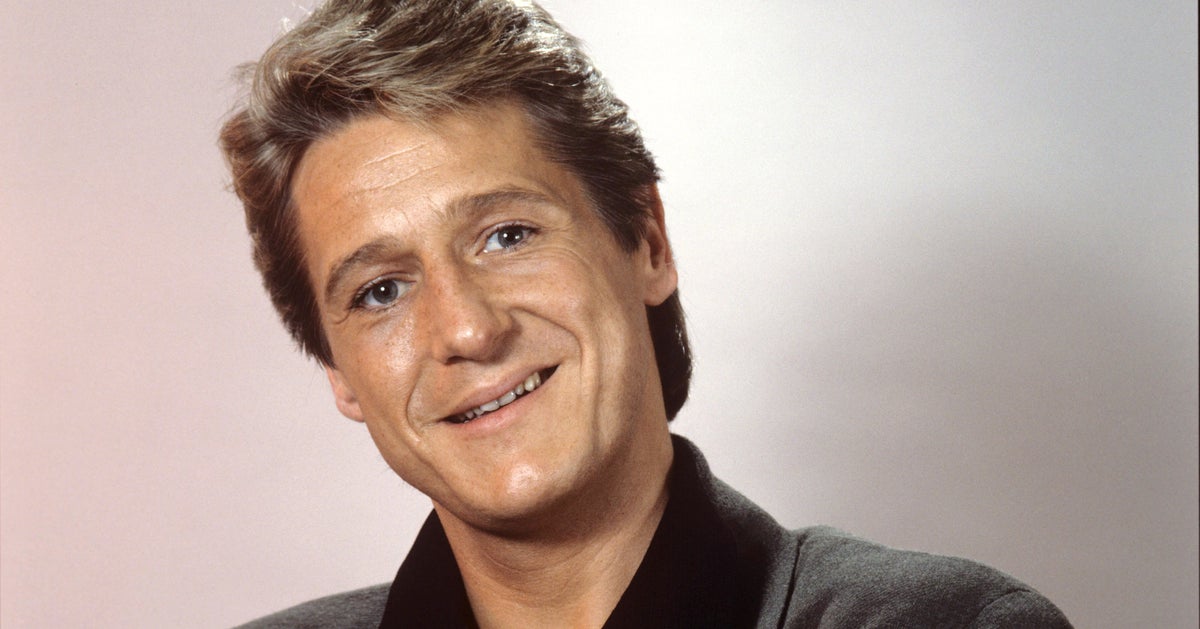 Joe Longthorne, Singer And Impressionist, Dies Aged 64 | HuffPost UK ...