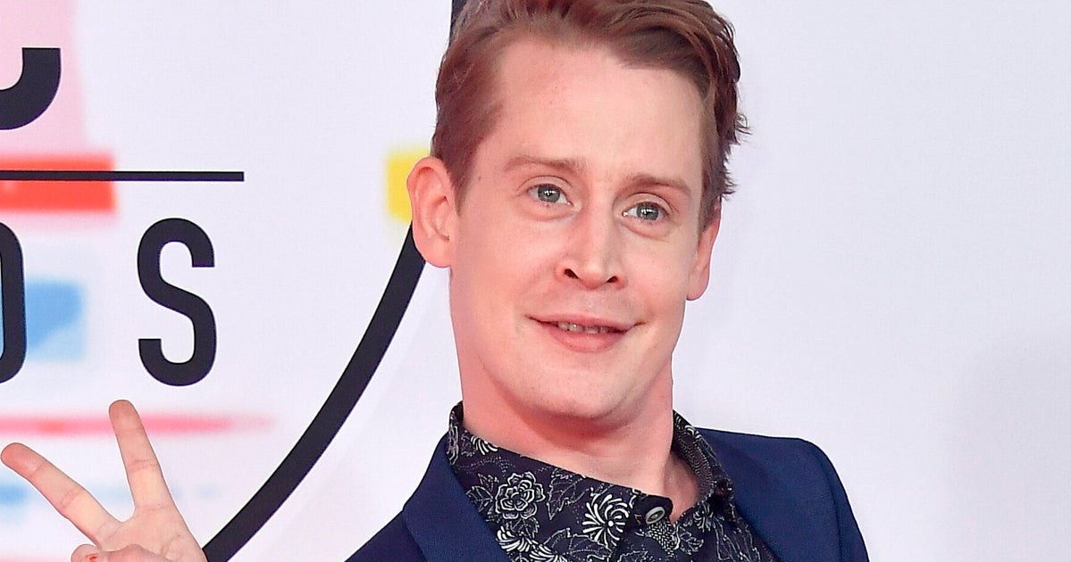 Macaulay Culkin Reacts To 'Home Alone' Remake News Like A Filthy Animal ...