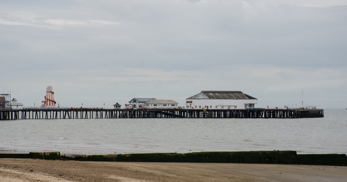 14-Year-Old Girl Drowns In Sea Near Clacton Pier | HuffPost UK News