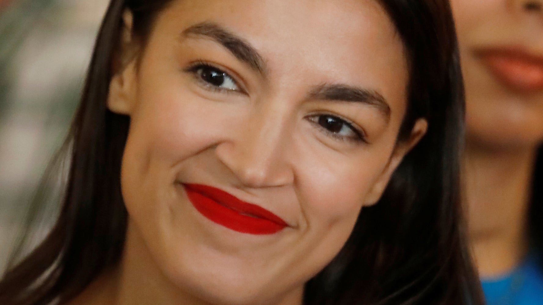 Alexandria Ocasio-Cortez Says She Loves 'Everything About This GOP ...