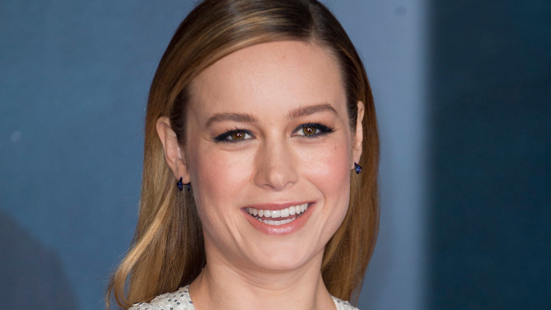 Twitter Criticizes Brie Larson For Wearing Low-Cut Top On A 'Family ...
