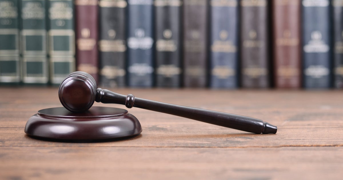 Judge Resigns After Sharing Image Of Noose In 'Make America Great Again ...