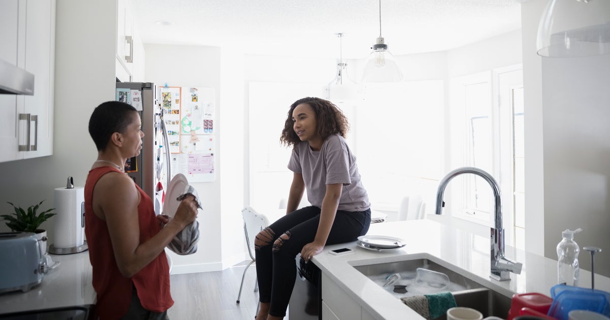 How Your Parent's Untreated Bipolar Disorder Can Affect You For Years ...