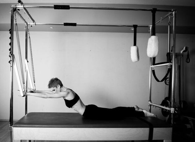Όλα όσα πρέπει να γνωρίζετε για τη μέθοδο Pilates | HuffPost Greece