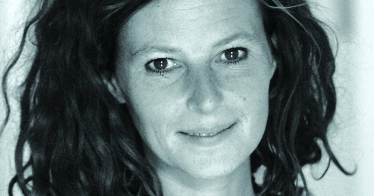 «Mémé attaque Haïti» : Marie Larocque cogne et caresse la Perle des ...