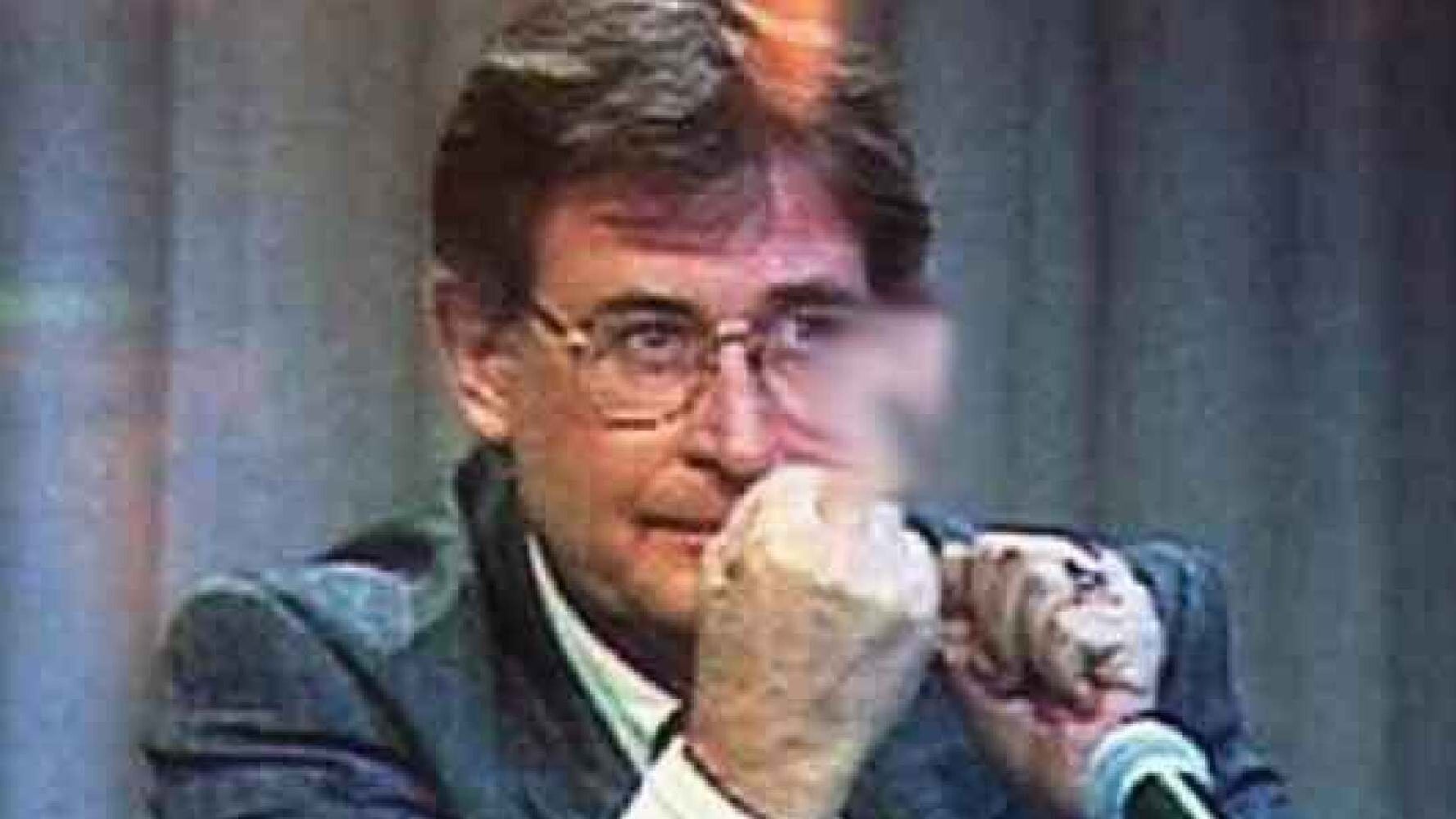 Neil Young Angers Albertans, They Find Novel Tweets To Express Rage ...