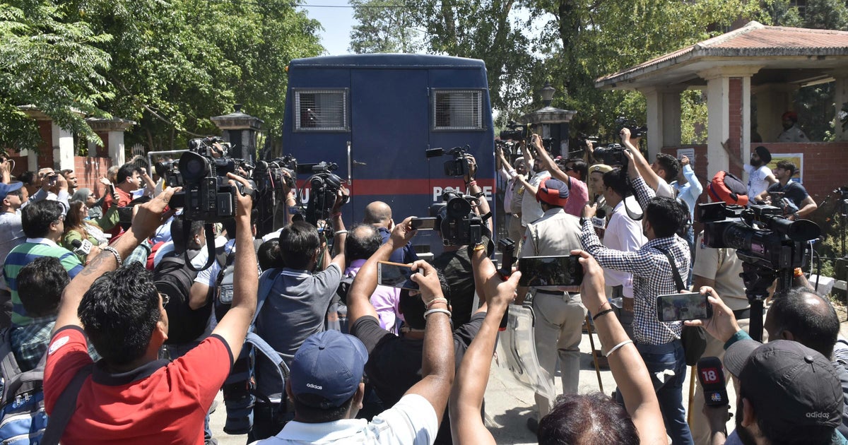 Kathua Gangrape-Murder Case: FIR Against 6 Investigating Officers For ...