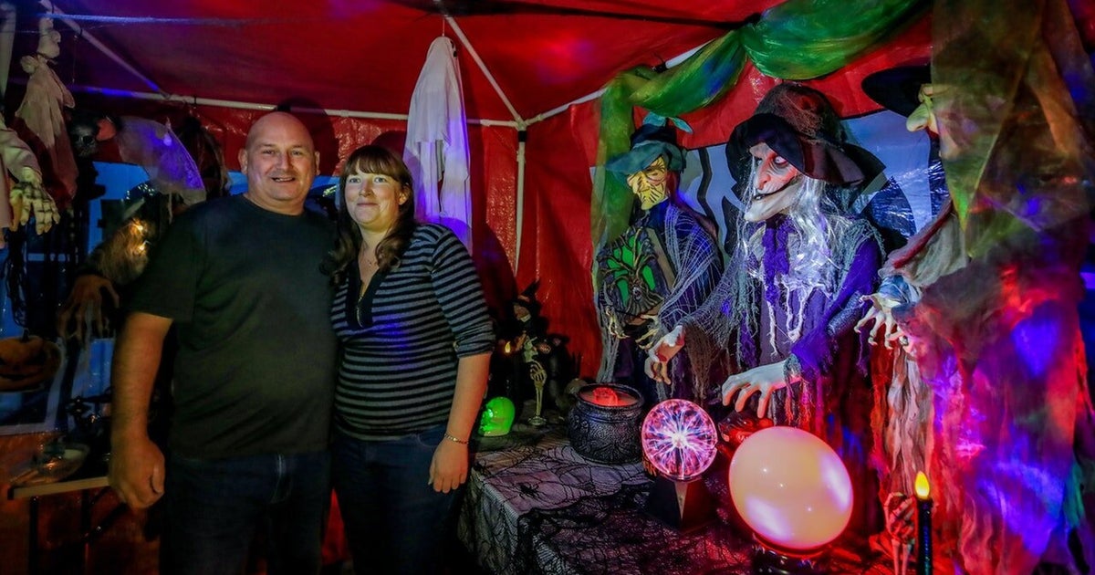 This Haunted House Takes Halloween To New Level – Take A Look Inside ...