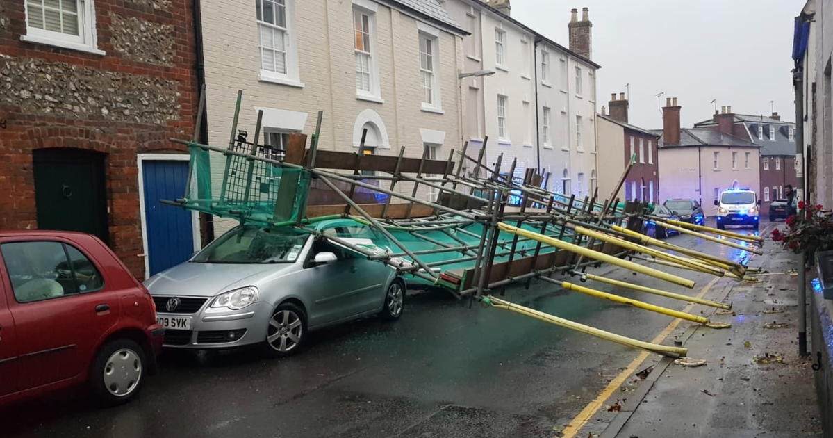 UK Weather Forecast: It's Windy Out And It's Causing A Bit Of Chaos ...